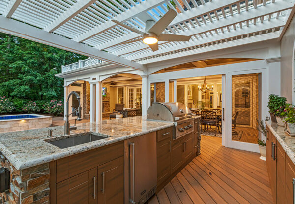 Custom Outdoor Kitchens | Tailored Designs for Your Backyard