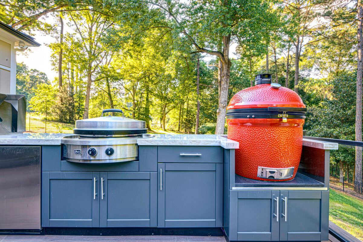 Rooftop Outdoor Kitchen | Skyline Views & Stylish Design