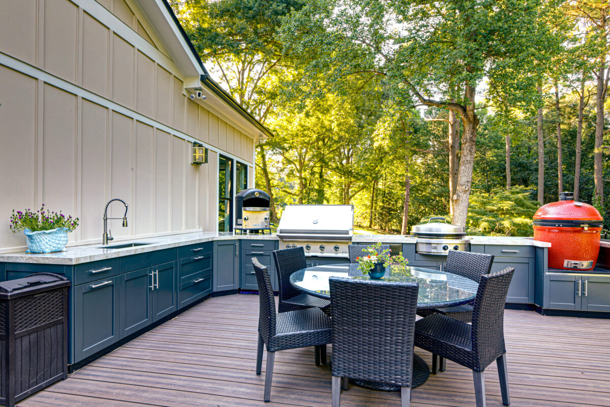 Rooftop Outdoor Kitchen | Skyline Views & Stylish Design