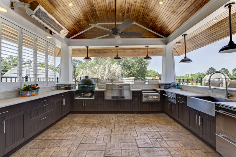 Poolside Cabana | Elegant Outdoor Kitchen & Lounge