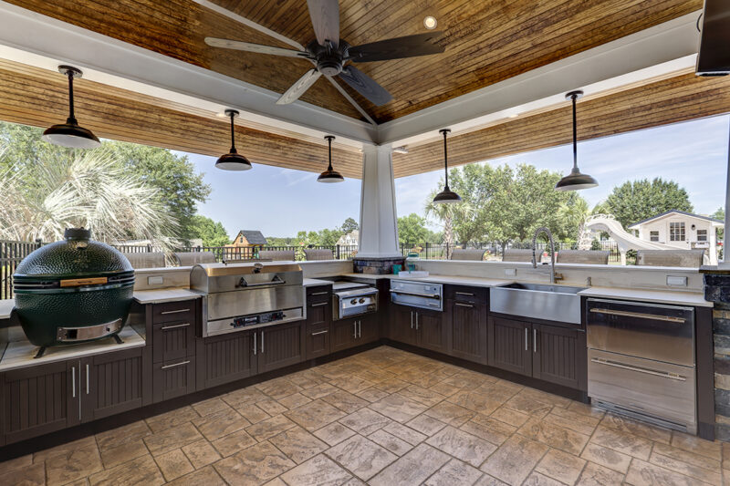 Poolside Cabana | Elegant Outdoor Kitchen & Lounge